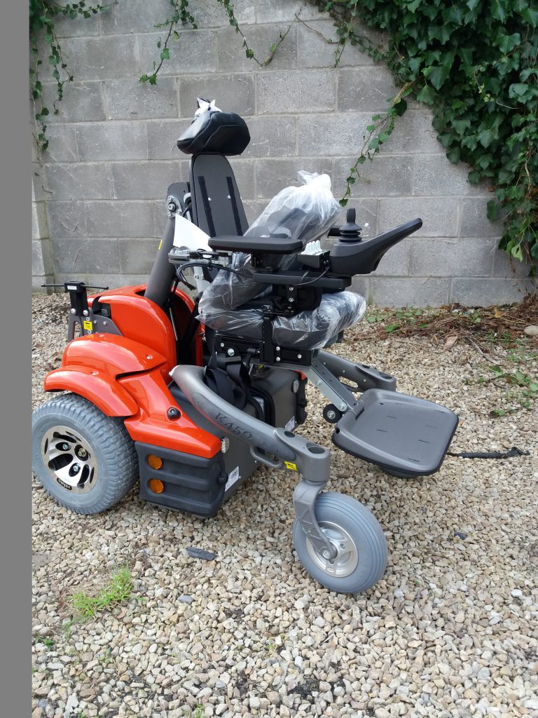 Hanging out with my friends and hugs with my mum made easy with my Permobil K450 MX - MMS Medical