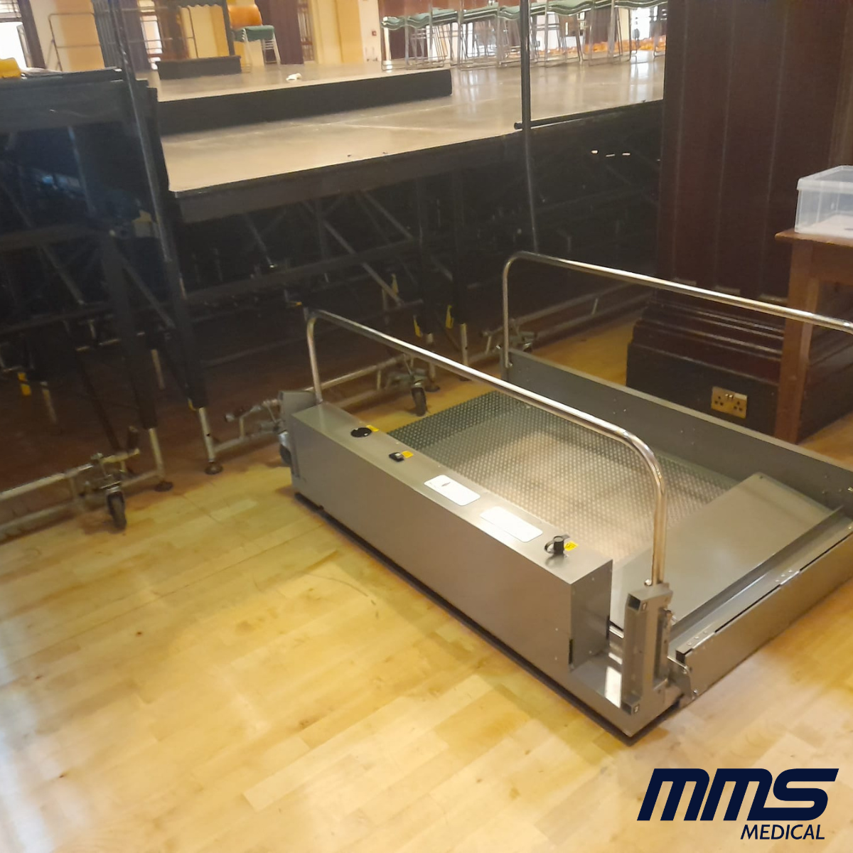 Terry Portable Platform Lift - City Hall Cork - MMS Medical